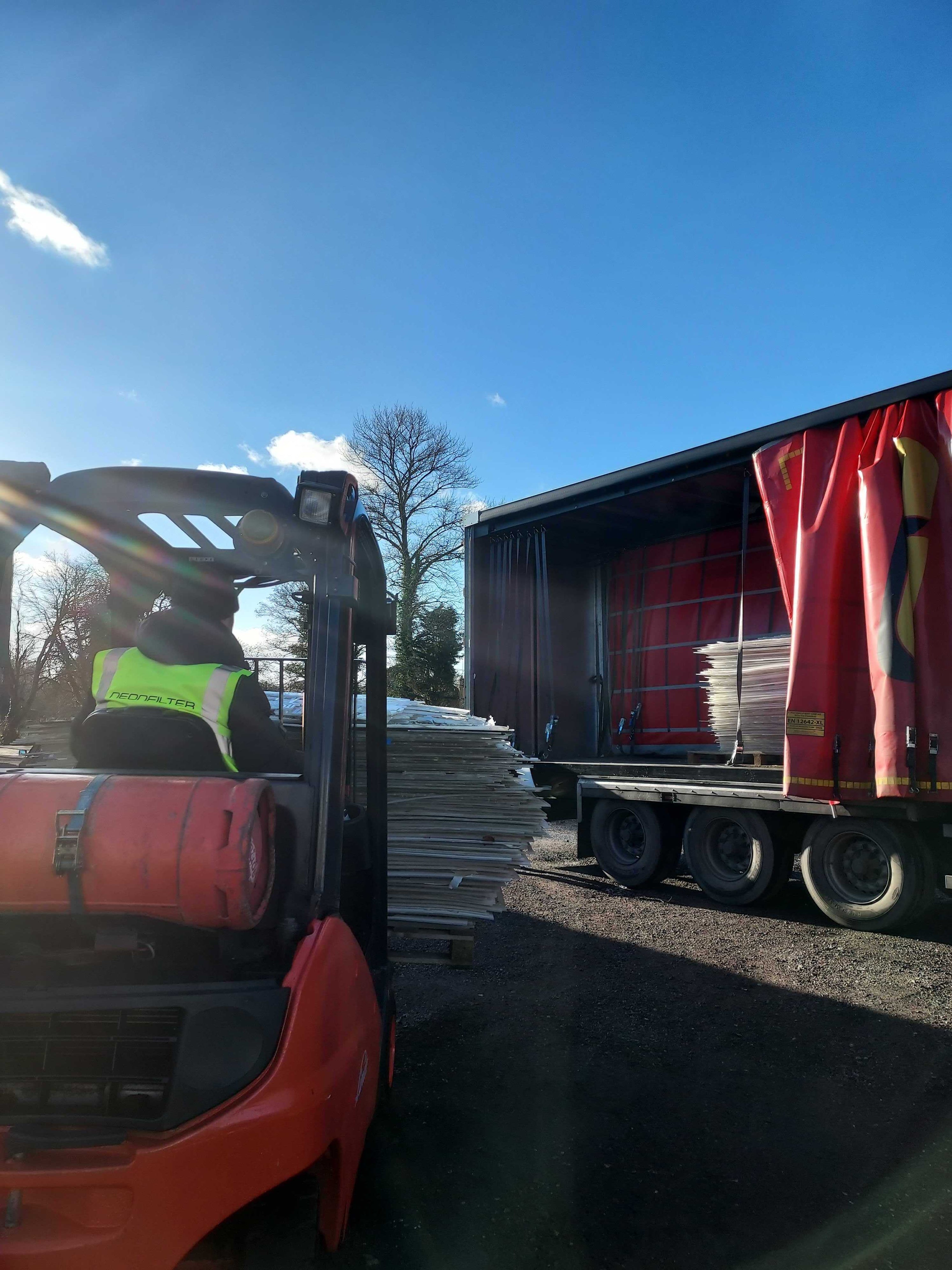 Lighting Up Sustainability: How Neon Filter is Leading the Way